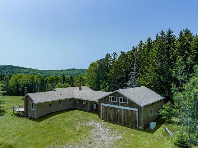 house with 3 bedroom, Machiasport ME ES104850370