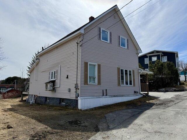 house with 3 bedroom, Madawaska ME DLS102635541