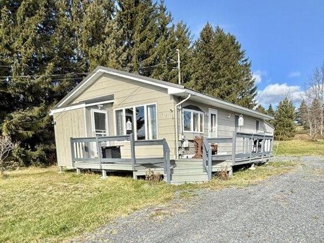 house with 3 bedroom, Madawaska ME ES103498877