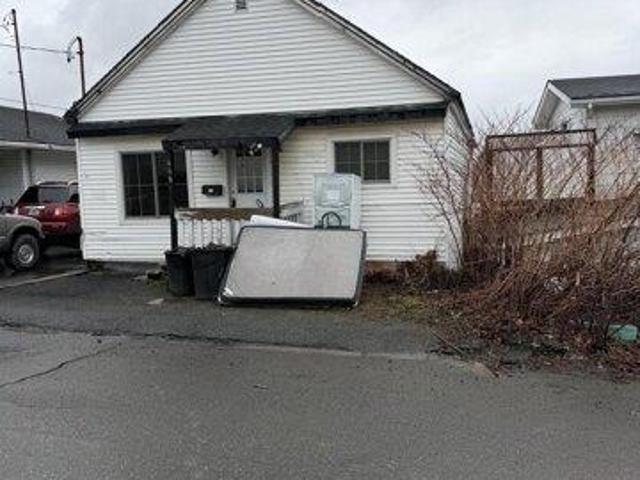 house with 3 bedroom, Madawaska ME ES103128456