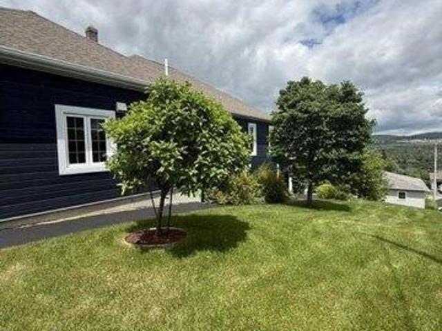 house with 3 bedroom, Madawaska ME ES104571528