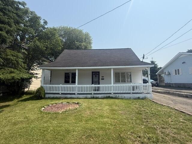 house with 3 bedroom, Madawaska ME ES104232753