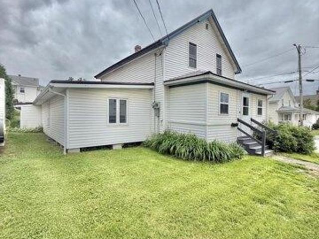 house with 3 bedroom, Madawaska ME ES105144688