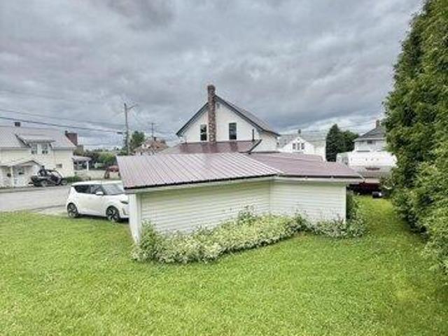 house with 3 bedroom, Madawaska ME ES105204813