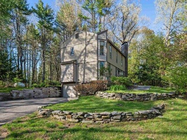 house with 3 bedroom, Madbury NH DS103126328