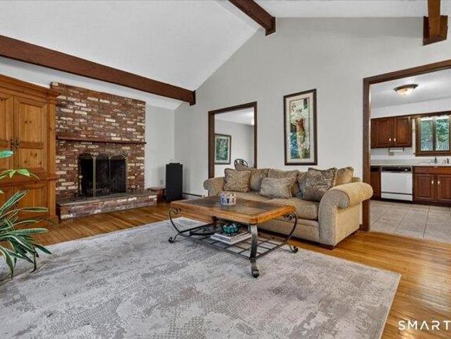 house with 3 bedroom, Madison CT ES105192324