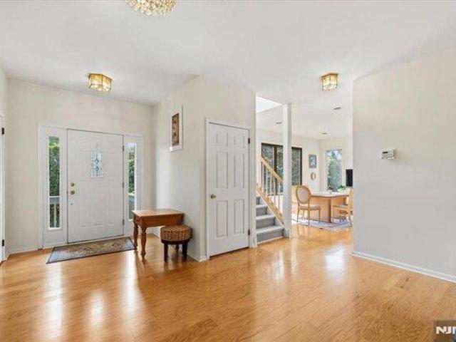 house with 3 bedroom, Mahwah NJ ES105126049
