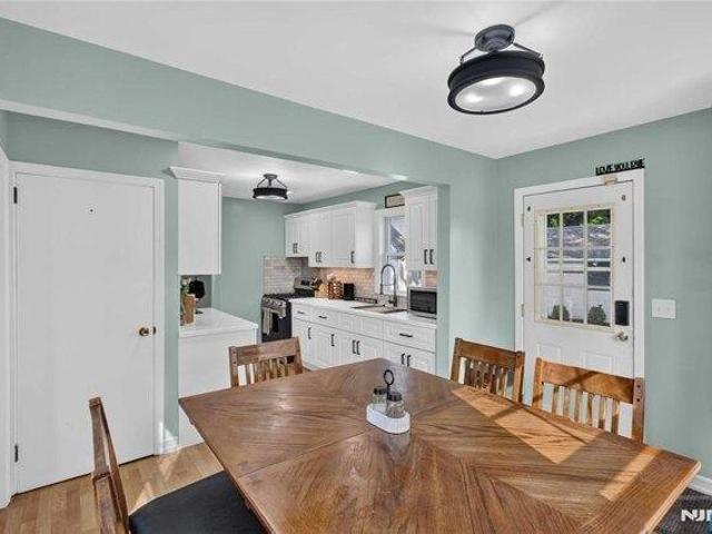 house with 3 bedroom, Mahwah NJ ES105192419