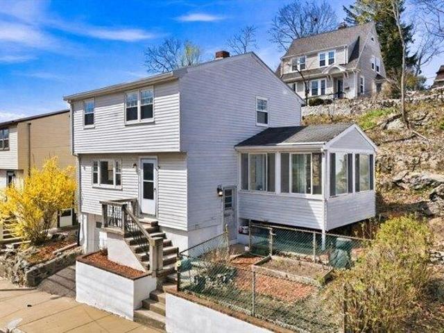 house with 3 bedroom, Malden MA DS102669690