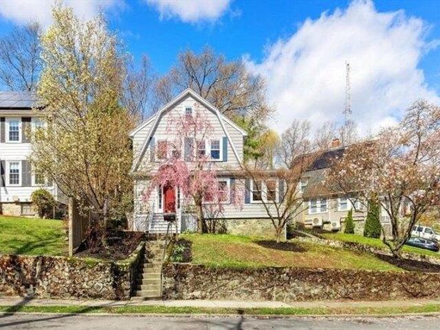 house with 3 bedroom, Malden MA ES103016470