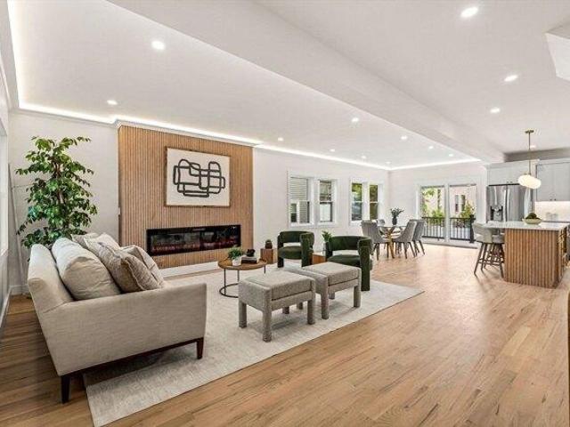 house with 3 bedroom, Malden MA ES103187337