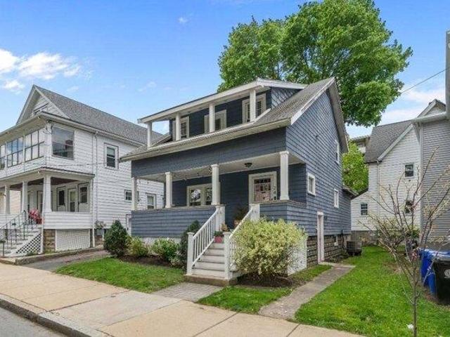 house with 3 bedroom, Malden MA ES103222238