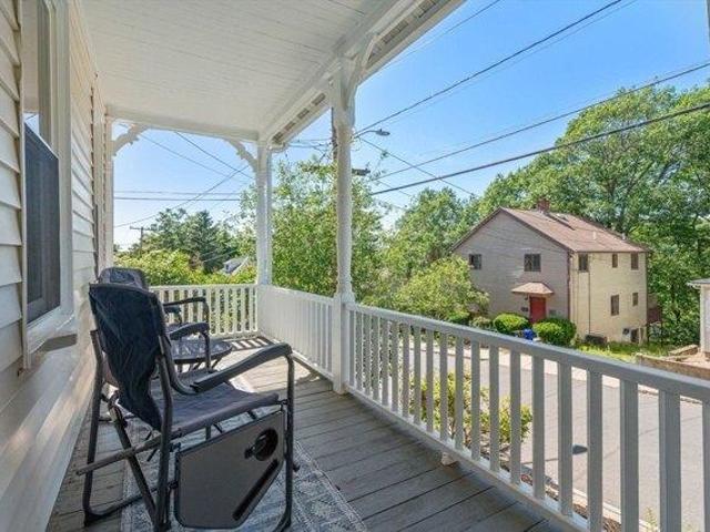 house with 3 bedroom, Malden MA ES103248291