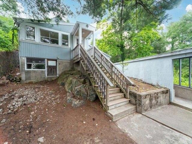 house with 3 bedroom, Malden MA ES105115811