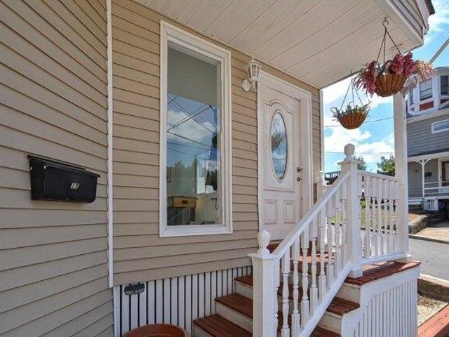 house with 3 bedroom, Malden MA ES105117528