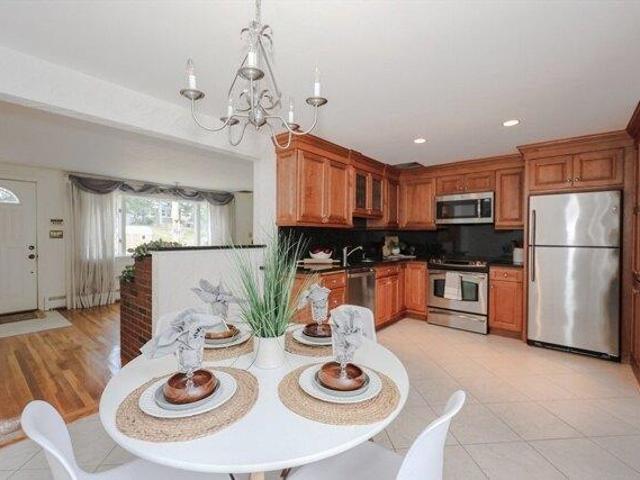house with 3 bedroom, Malden MA ES105123786