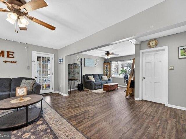 house with 3 bedroom, Maple Shade NJ DLS102211652