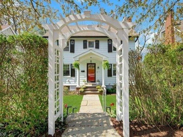house with 3 bedroom, Maplewood NJ DLS102475351