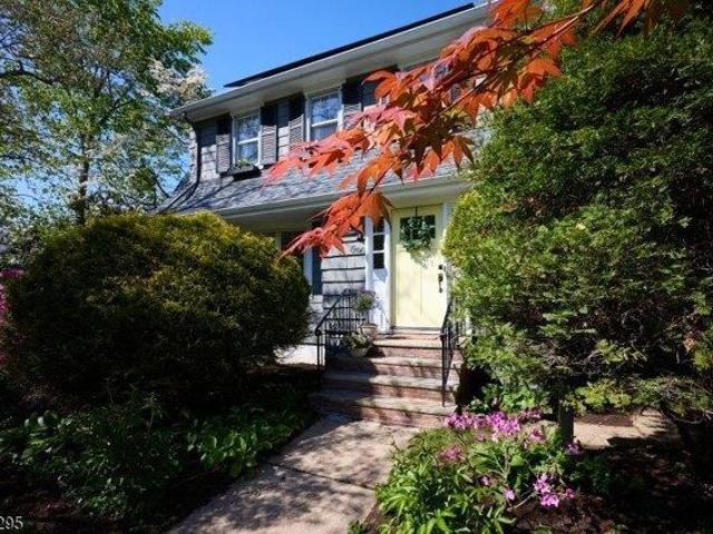 house with 3 bedroom, Maplewood NJ DLS102728414
