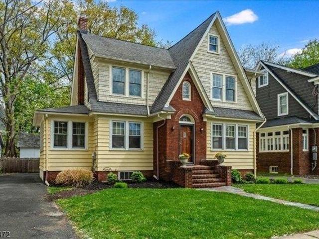 house with 3 bedroom, Maplewood NJ DLS102729345