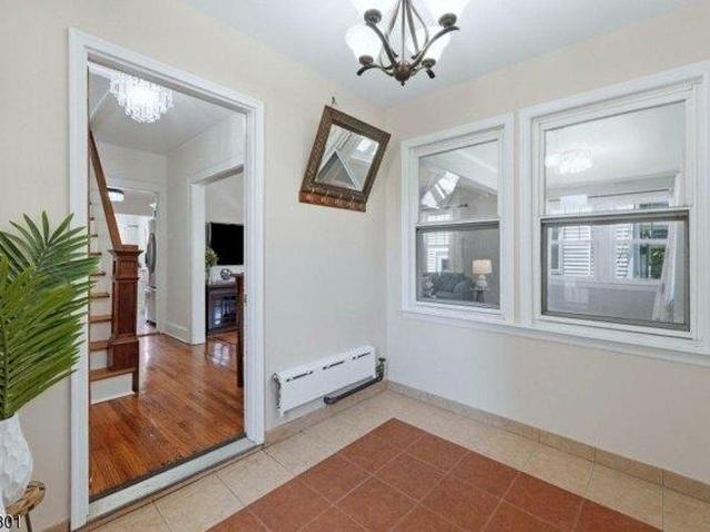 house with 3 bedroom, Maplewood NJ ES104809329