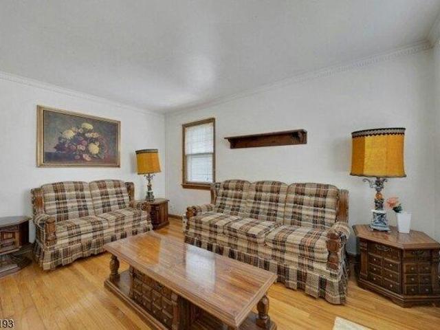 house with 3 bedroom, Maplewood NJ ES105475318