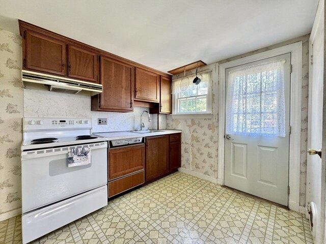 house with 3 bedroom, Marblehead MA DLS102961683