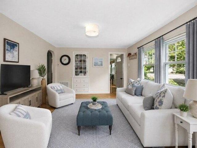 house with 3 bedroom, Marblehead MA ES104513958