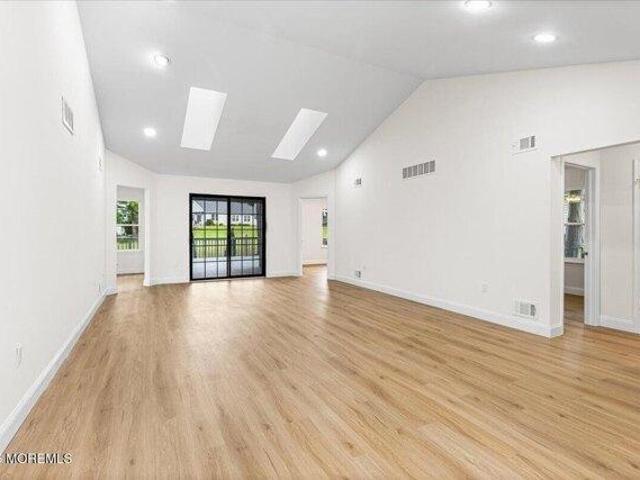 house with 3 bedroom, Marlboro NJ ES105156058