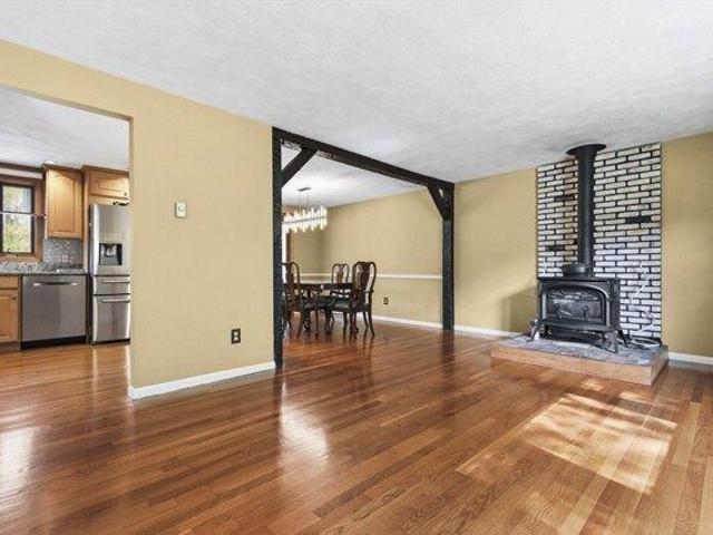 house with 3 bedroom, Marlborough MA DS103441424