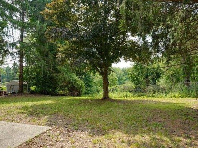 house with 3 bedroom, Marlborough MA ES104852300