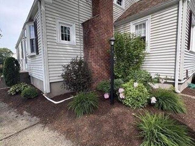 house with 3 bedroom, Marlborough MA ES104907417
