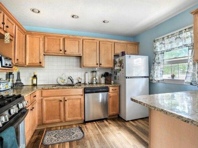 house with 3 bedroom, Marshfield MA ES104482300