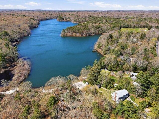 house with 3 bedroom, Marstons Mills MA DS104153759