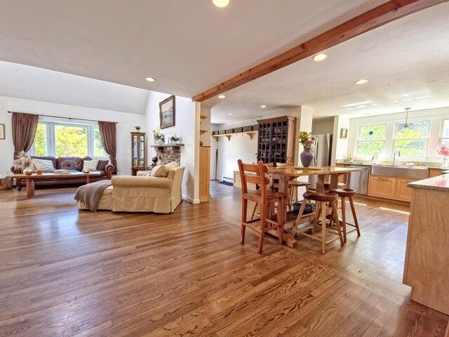 house with 3 bedroom, Mashpee MA DLS101659888