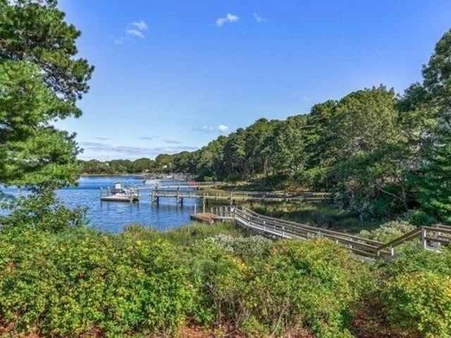 house with 3 bedroom, Mashpee MA DLS102370350