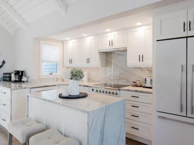 house with 3 bedroom, Mashpee MA DLS102409439