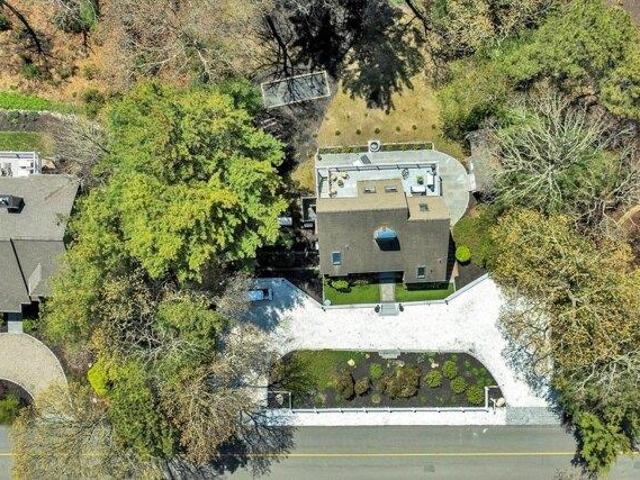 house with 3 bedroom, Mashpee MA DS104075729
