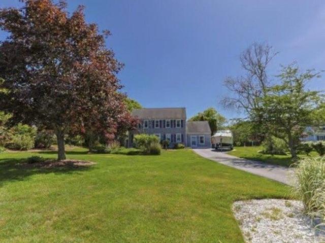 house with 3 bedroom, Mashpee MA DS104114887