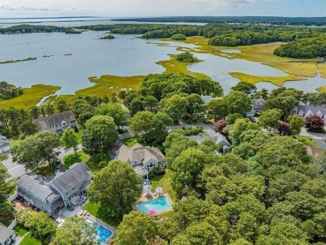 house with 3 bedroom, Mashpee MA DS104295484