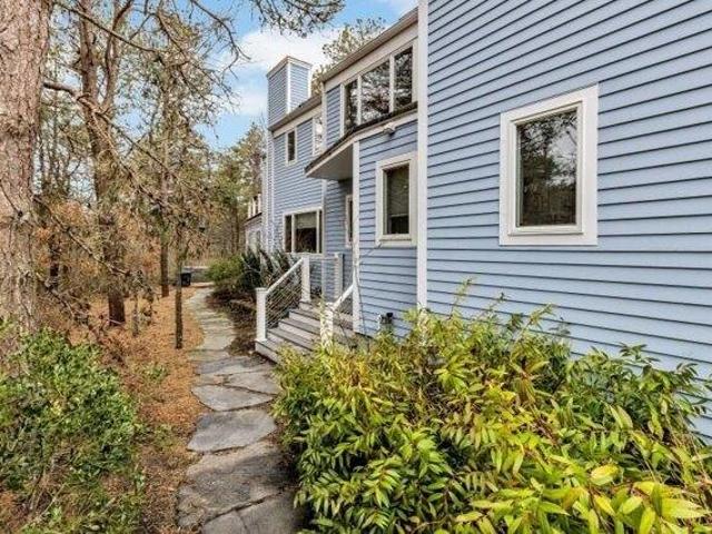 house with 3 bedroom, Mashpee MA DS104296013