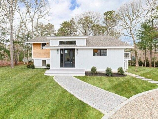 house with 3 bedroom, Mashpee MA DS104297656