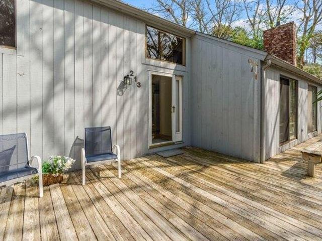 house with 3 bedroom, Mashpee MA DS103158408