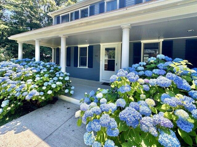 house with 3 bedroom, Mashpee MA DS103849970