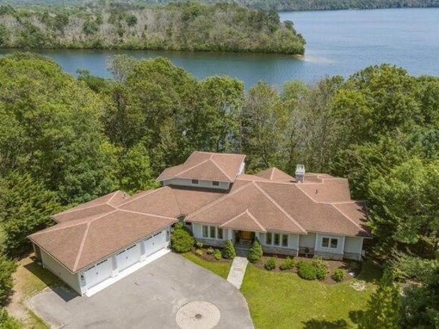 house with 3 bedroom, Mashpee MA DS103886240