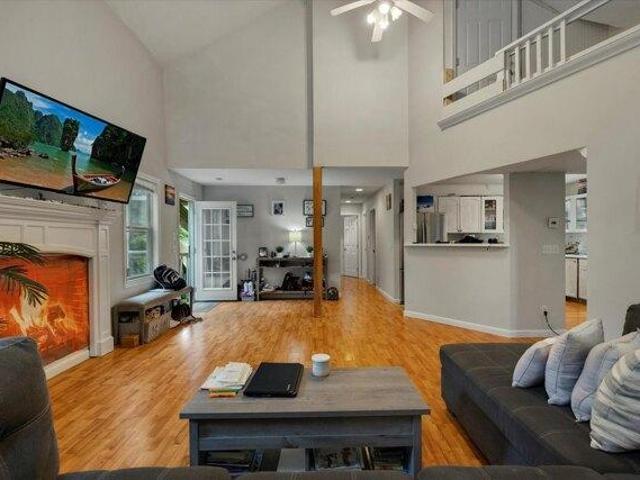 house with 3 bedroom, Mashpee MA DS91617413