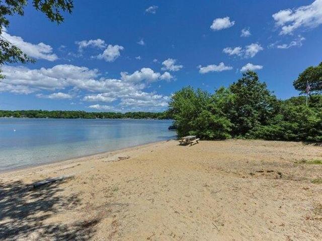 house with 3 bedroom, Mashpee MA ES104043742