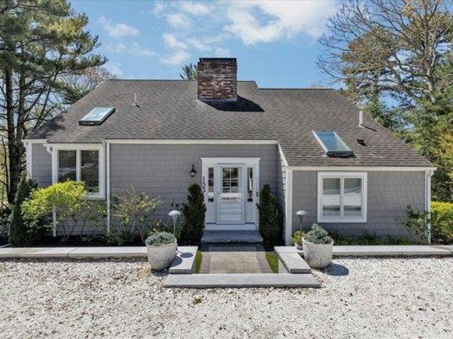 house with 3 bedroom, Mashpee MA ES104075729