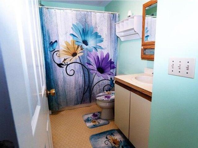 house with 3 bedroom, Mashpee MA ES104406624