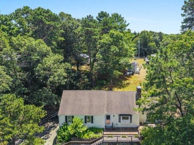 house with 3 bedroom, Mashpee MA ES105207654